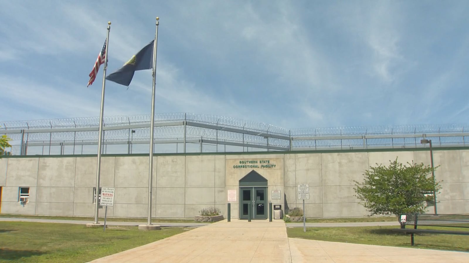 Police investigating inmate death inside Vermont prison Police investigating inmate death inside Vermont prison